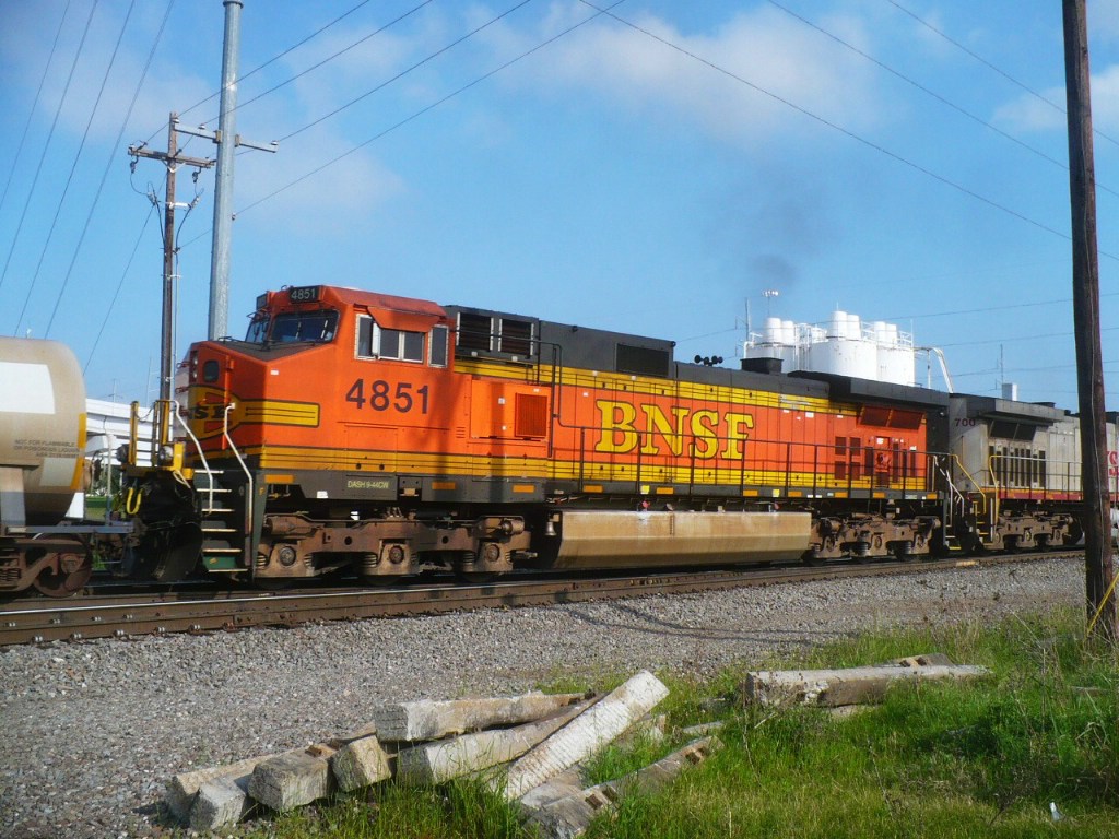BNSF 4851